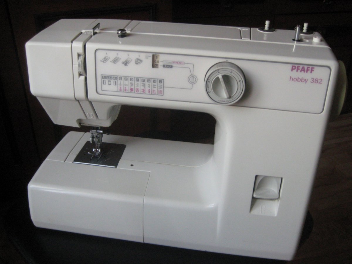 PFAFF HOBBY 382